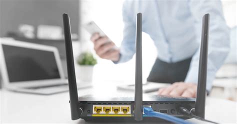 Wireless Temperature And Humidity Monitoring System Vs USB