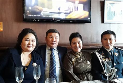 Макс группийн хамт олны төлөөлөл төрийн дээд шагнал алтан гадас одонгоор шагнагдлаа