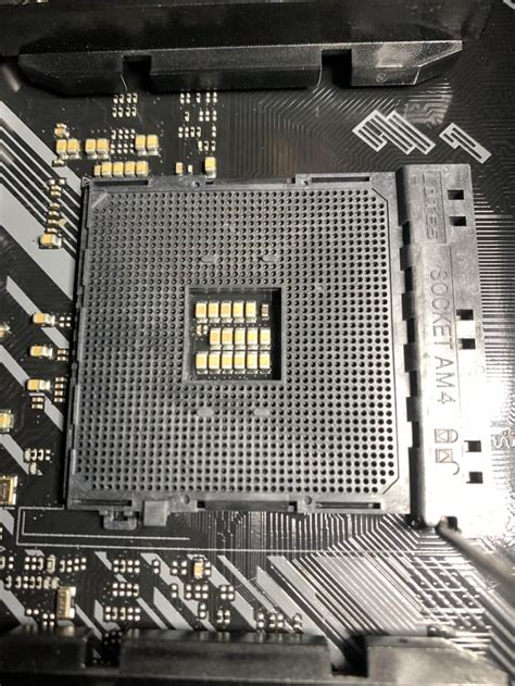Just Got This Mobo From Amazon New But Did Not Come With A Cpu Socket