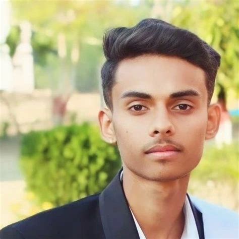 Ayush Yadav Ayush Yadav 951 • Threads Say More