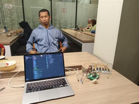 Embeddedsystem Arduino Esp Pcbdesign Workfromcafe Hardwaredevelopment Alli Nur Magribi