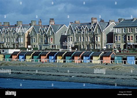 Lytham St Annes South Of Blackpool Seaside Apartments And Beach Huts