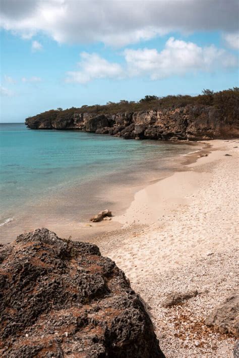 15 Most Beautiful And Best Beaches In Curacao Bobo And Chichi