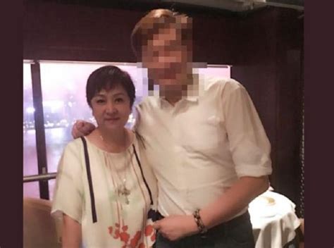 謝賢小12歲前妻疑失蹤！結婚3年和平分手，晚年身體堪憂生活低調 資訊咖