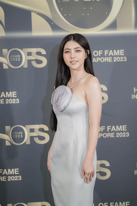 មានមុខមាត់ទាំងក្នុងនិងក្រៅស្រុក យូប៊ីន ត្រូវចិនអញ្ចើញចូលរួមកម្មវិធីទៀតហើយ Khmerload Cambodia