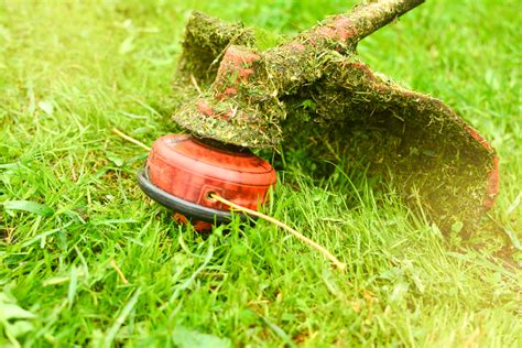 How To Change The Nylon Line On A STIHL Line Trimmer