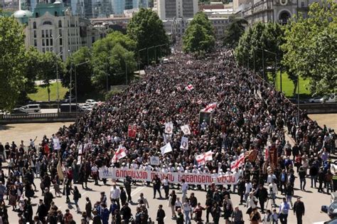 ოჯახის სიწმინდის დღის მსვლელობაში ხალხის წარმოუდგენელმა რაოდენობამ