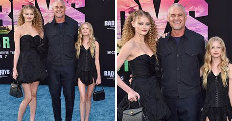 Por Que Uma Menina De 12 Anos Está Usando Corset E Minissaia” Eric Dane é Alvo De Críticas