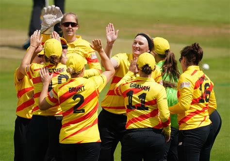Sammy Jo Johnson Is Congratulated By Her Team Mates