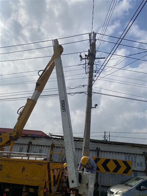 遭11萬伏特電擊！台電工程員雙手3度燒傷 「爆閃火花」驚悚瞬間曝光