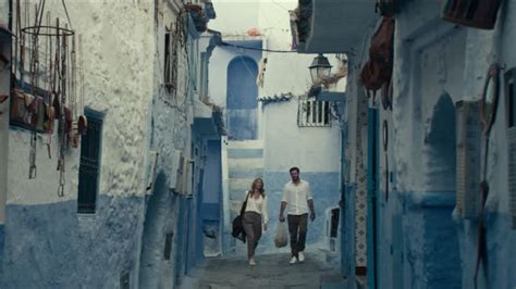 Lonely Planet All About Laura Dern And Liam Hemsworths Romance Movie