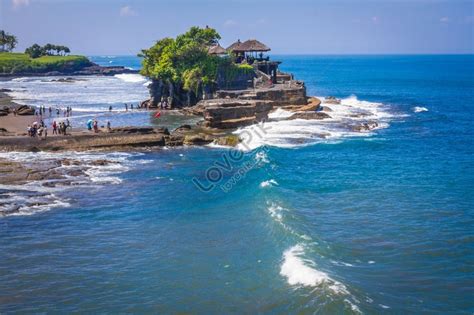 인도네시아 발리 섬의 바다에 있는 타나롯 사원 사진 사진 무료 다운로드 Lovepik