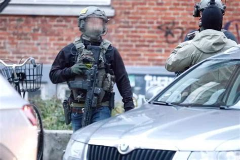 Danish Aks Operator During A Raid In Copenhagen November 2020 R Specopsarchive