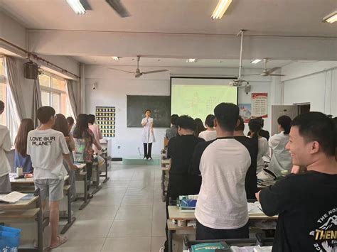中医系党总支开展夏季养生 党员志愿服务讲座 邢台医学院中医系