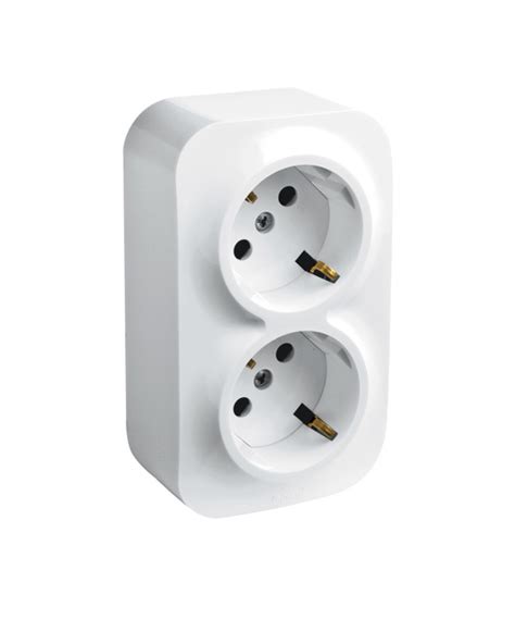 Розетка накладная 3 шт открытой установки с заземлением со шторками двухместная Legrand Quteo