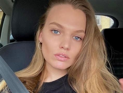 FOTO Kmotríkova EX Kristína sa VYDALA SVADBA s otcom jej synčeka Pozrite aká bola NEVESTA