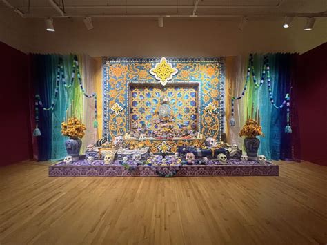 Día De Los Muertos Hybrid Identities And Remembering Loved Ones Chicago History Museum