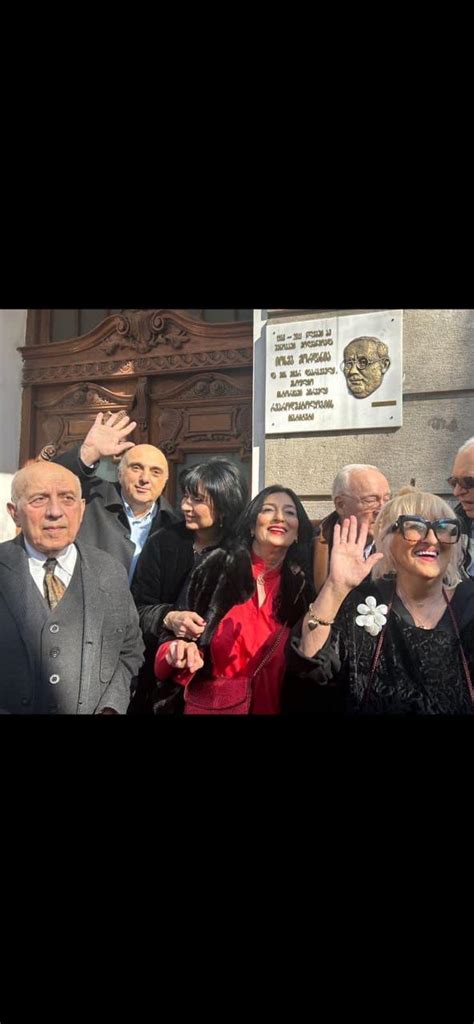 მედიცინის ფაკულტეტის რეპროდუქტოლოგიისა და მეანობა გინეკოლოგიის კათედრის გამგის პროფესორ არჩილ