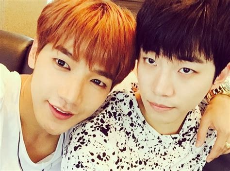 복면가왕 네모의 꿈 정체 2pm 준케이 과거 멤버 준호와 다정훈훈 셀카 공개 전자신문