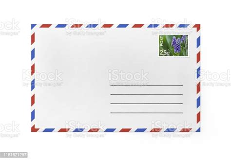 편지에 대한 흰색 종이 봉투 파란색과 빨간색 테두리와 아메리칸 에어 메일 스타일 봉투의 앞면에 스탬프가 찍혀 있습니다 0명에 대한 스톡 벡터 아트 및 기타 이미지 Istock