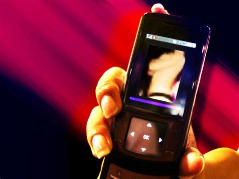 Cop Stole My Sex Videos Claims Arrested Conn Man Cbs News