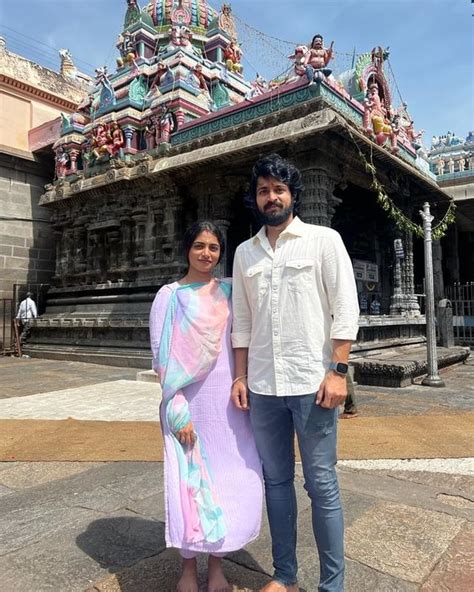 அருணாசலேஸ்வரரே காப்பாத்து மனைவியுடன் திருவண்ணாமலை கோவில் சாமி தரிசனம் செய்த நடிகர் ஹரிஷ்