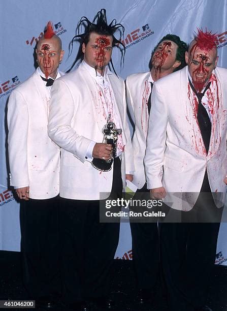 Us Mtv Awards Mudvayne Photos And Premium High Res Pictures Getty Images