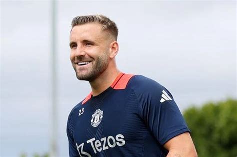 يونايتد يعلن غياب لوك شو عن بداية الموسم للإصابة يلاكورة