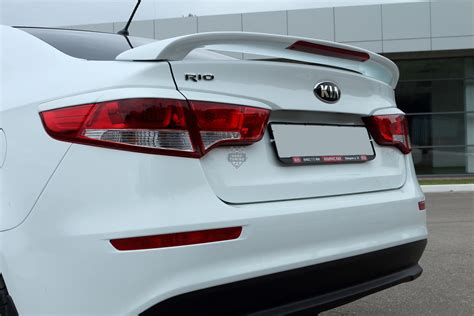 Спойлер со стоп-сигналом KIA Rio 3. Купить спойлер со стоп-сигналом kia ...