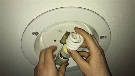 How To Replace A Ceiling Light Bulb