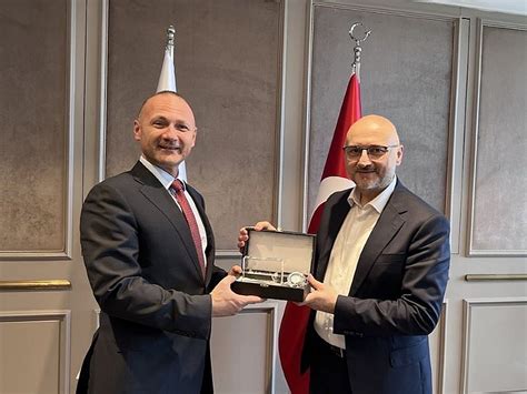 Политико Сделката на България с Боташ отваря вратите на руск