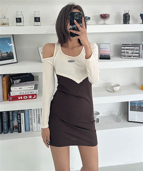 Hipand유니크andy2k 디지트원피스 미니원피스 골지원피스 슬림원피스 볼륨핏 글램핏 스트릿 걸스힙합 하이틴룩 스판원피스 쫀쫀 섹시룩 봄신상 봄원피스 어깨트임 캐주얼룩 데이트