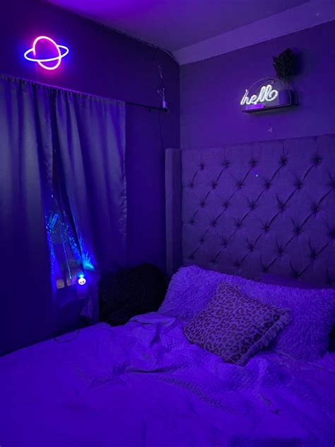 Pin By 𝐀𝐧𝐝𝐫𝐞𝐚𝐧𝐚𝐚𝐚𝐚 💜 On Girl Decor Girls Bedroom Room Theme Room
