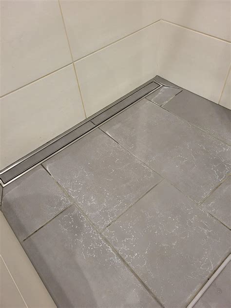 Hiw Do I Get Rid Of Stubborn Lime Stains In The Shower R Cleaningtips