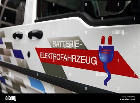 Electrically Powered Van For Urban Logistics Project Cologne Mobil Test Vehicle For The