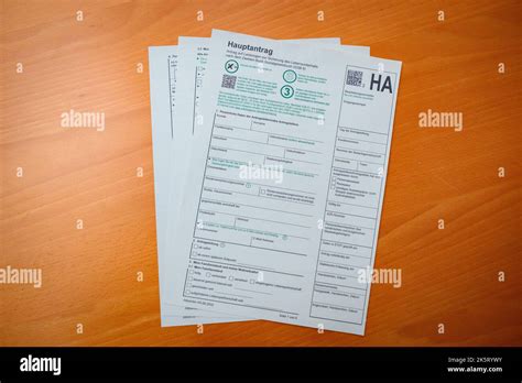 Hamburg Germany 27th Sep 2022 A Hartz Iv Application Is Lying On A