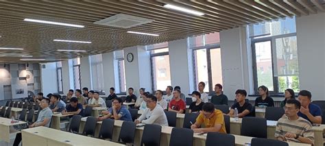 《极端制造》期刊编辑部主任崔海龙研究员做客机械工程学院“明德讲堂” 大连理工大学机械工程学院