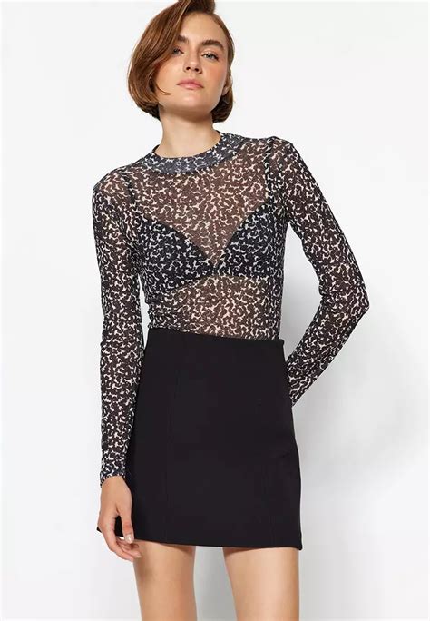 Jual Trendyol Print Sheer Top Original 2025 Zalora Indonesia