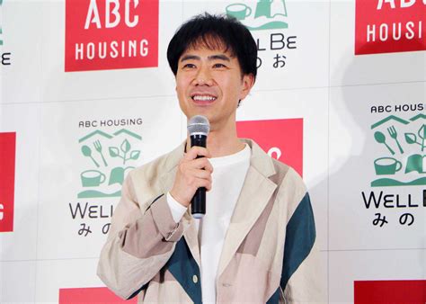【写真 5 12枚】藤井隆：妻・乙葉「いつも楽しみ」 「新婚さん」収録後にスタジオの花を自宅に飾る 夫妻で2年ぶりイベント