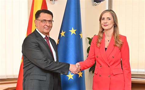 Народна ‼ Денес во просториите на Народната банка се одржа официјалната церемонија на