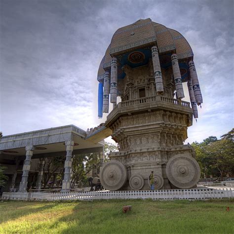 Visit Valluvar Kottam Chariot At Nungabakkam I Lbb Chennai
