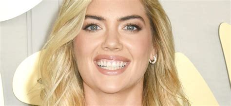 Kate Upton In Plunging Bikini Shows What Made Her Famous