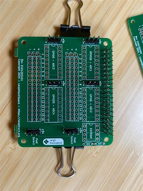 Leigh Hackspace Creating A 32 Channel ADC For Raspberry PI