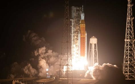 Nasa Successfully Places Orion Spacecraft In Lunar Orbit Trends Mena