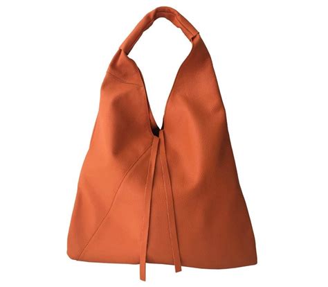 Големи чанти Магазини за чанти и аксесоари Бага Products