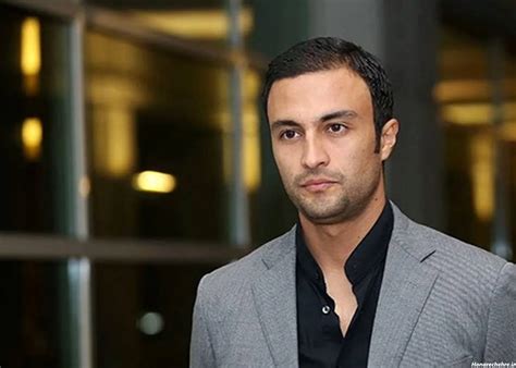 33 عکس از مرد ایرانی 40 ساله با سبک زندگی خاص و جذاب