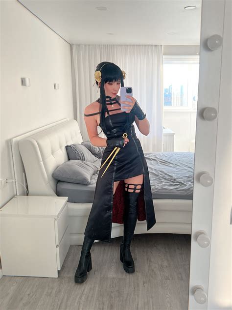 Twin From Atomic Heart Cosplay By Sweetiefox Rcawwsplay