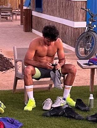 Pin By Yashvixi On Carlos Sainz Smooth Operator Formula Formula Car Racing