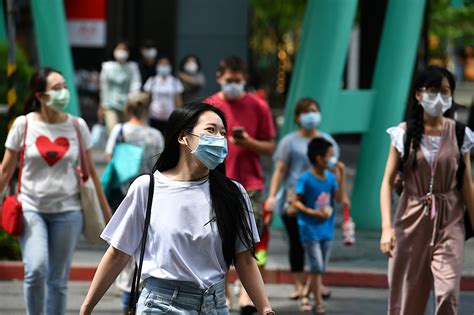 1013入境「0＋7」上路！一表看自主防疫怎麼做口罩令何時解除？達到這標準就完全不用戴 今周刊