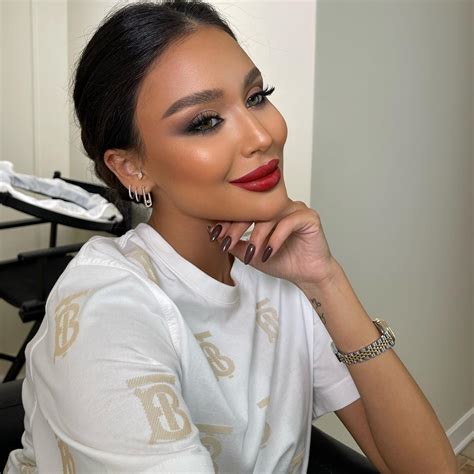 Discover 34 Bridal Makeup Looks For Your Special Day Elegance